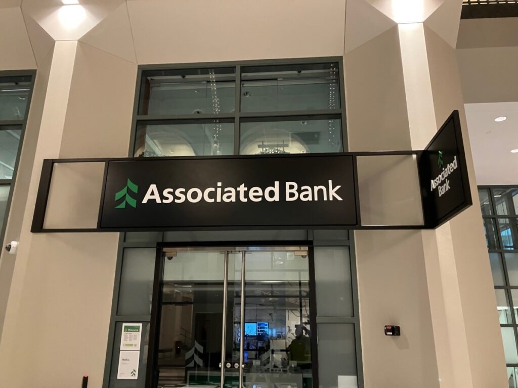 Custom Interior Signs - Graphic House Inc.